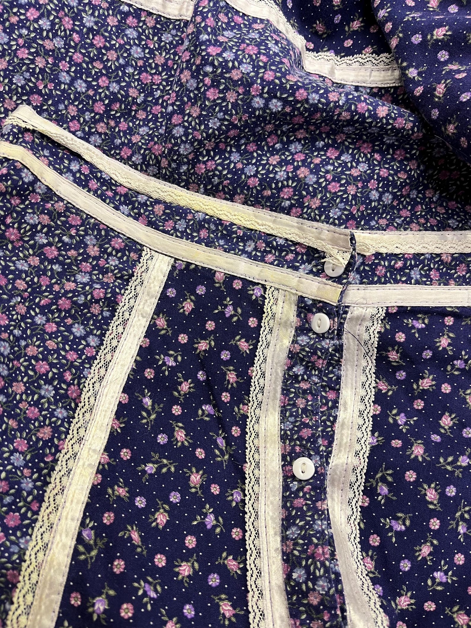 Vintage 28" 1970s Jessica's Gunnies Prairie Micro Floral and Lace Skirt ...