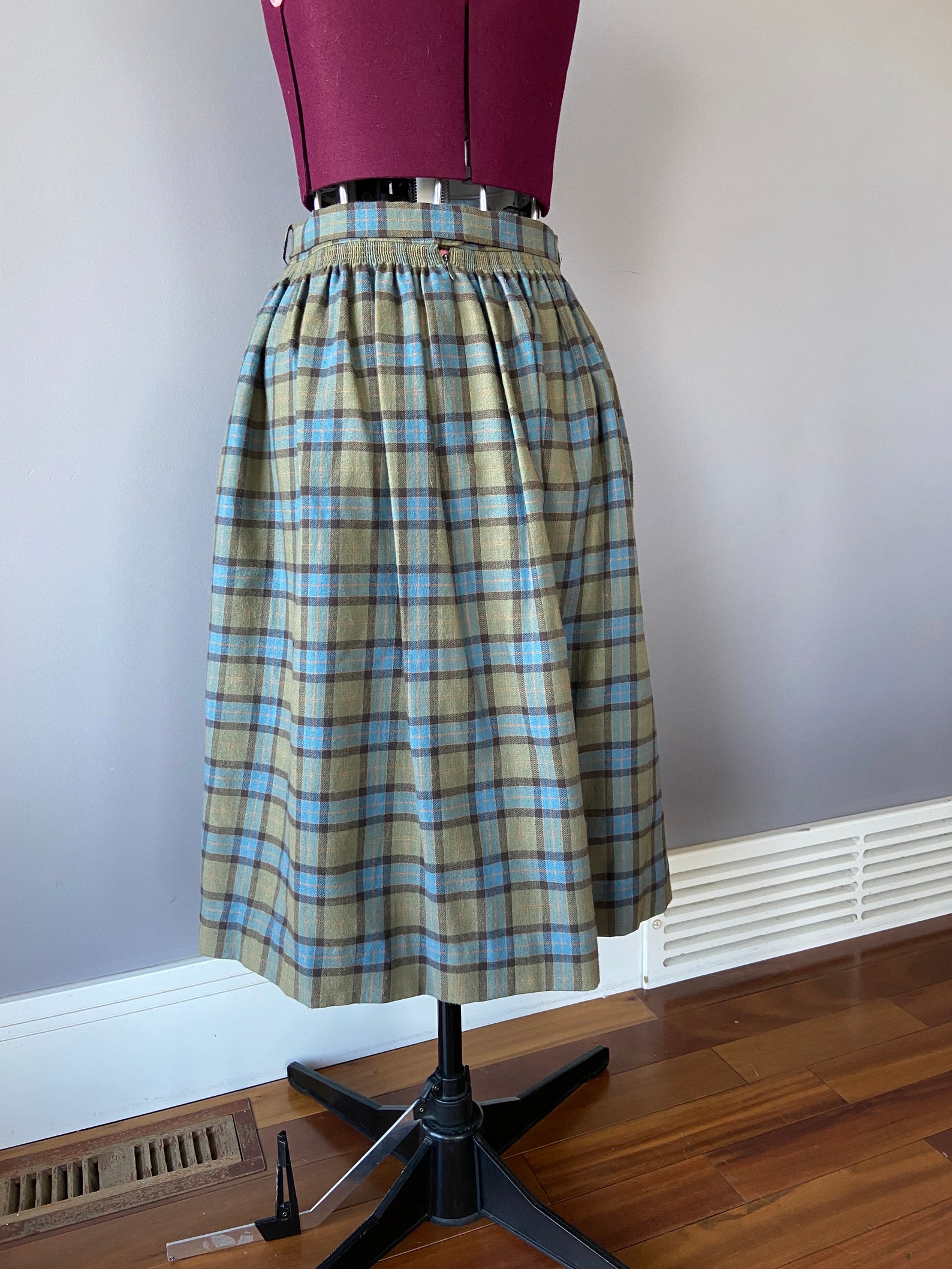 Vintage 28" 1980s Geiger Tyrol Plaid Skirt - Etsy