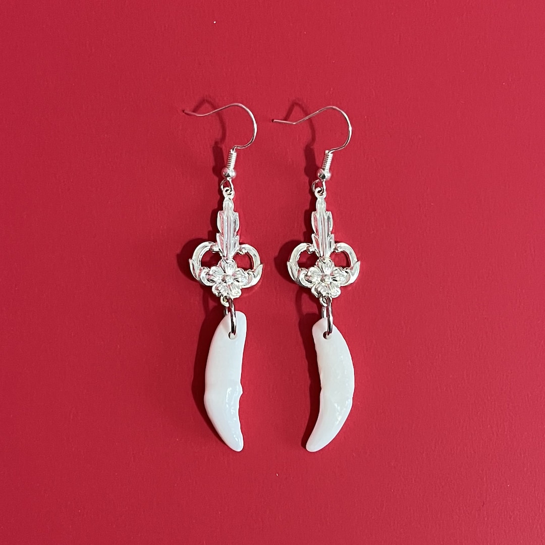 Genuine Coyote Fang Earrings Real Coyote Tooth Earrings Keith Richards ...