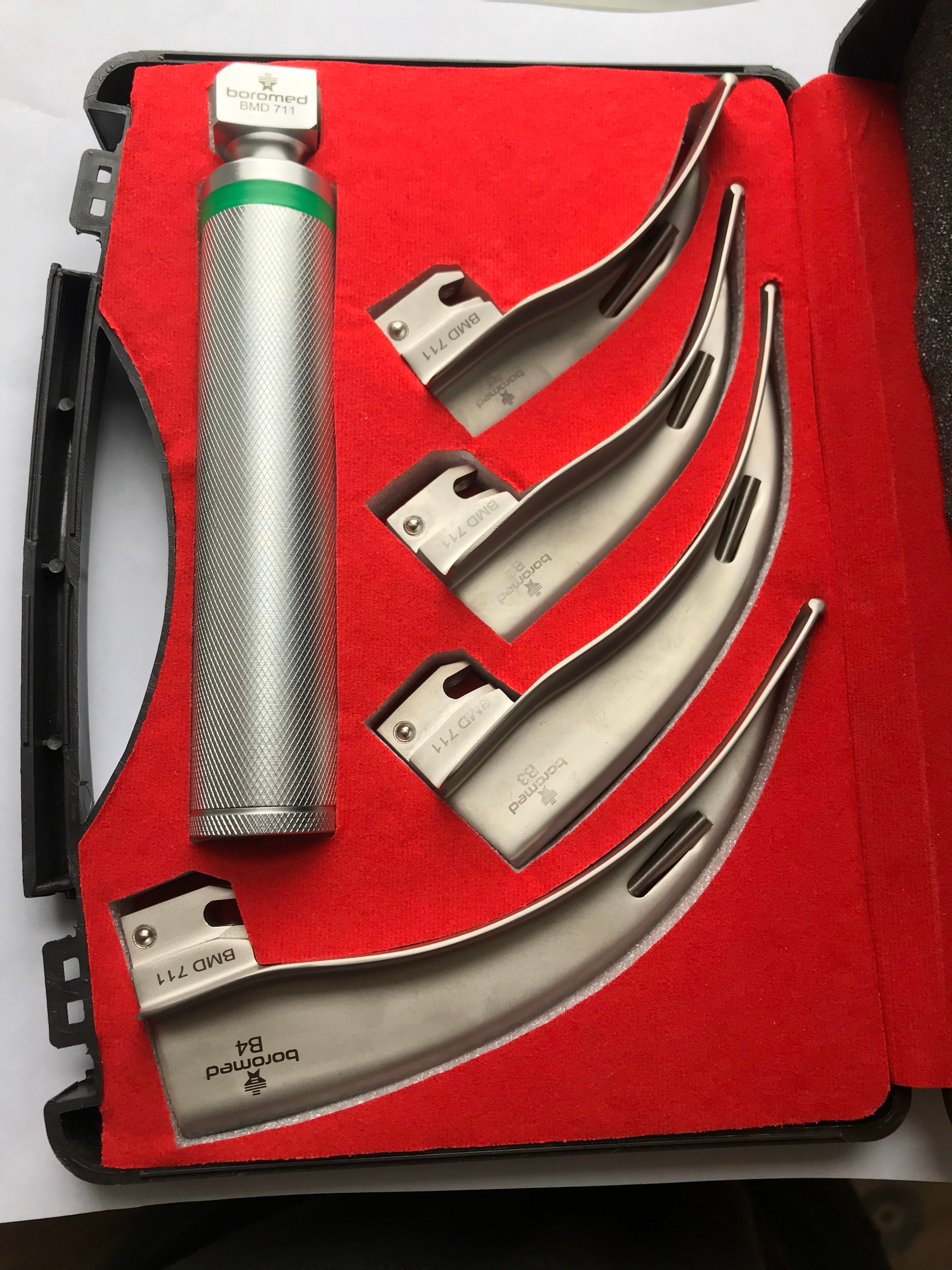 BOROMED Fiber Optic Laryngoscope Mac Set , 4 Blades EMT , Anesthesia ...