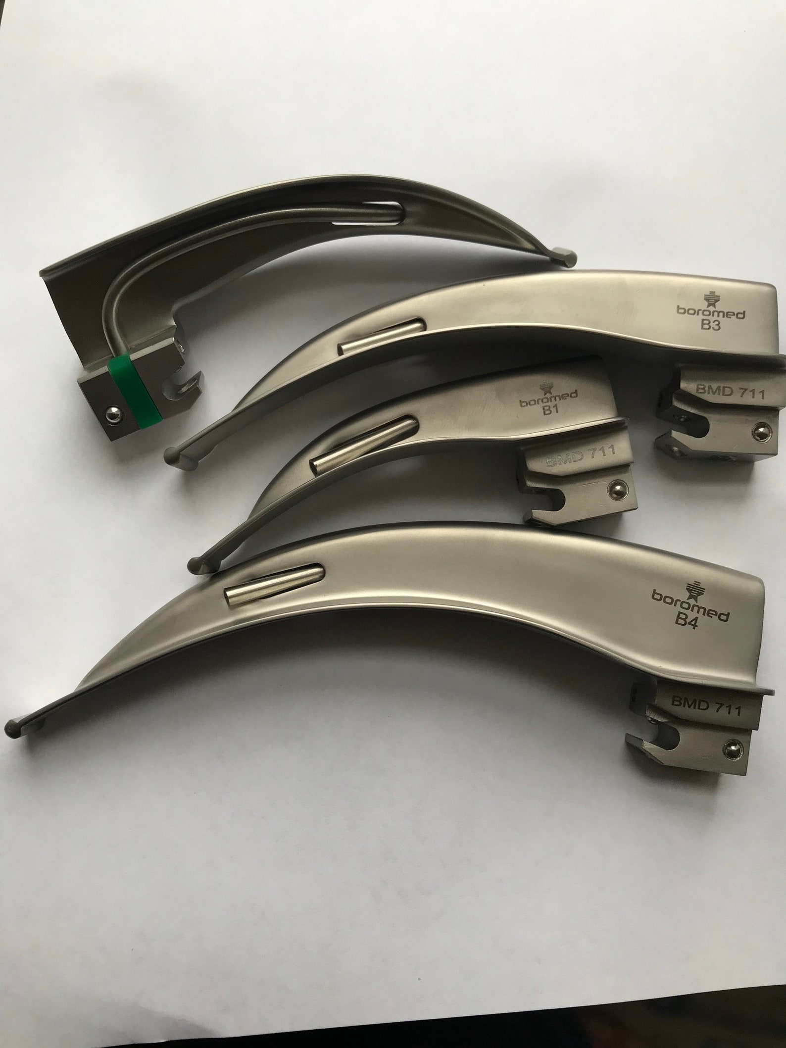 BOROMED Fiber Optic Laryngoscope Mac Set , 4 Blades EMT , Anesthesia ...