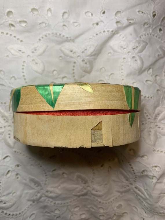 Vintage Chinese Wood & Bamboo Straw Box With Clown Fi… - Gem