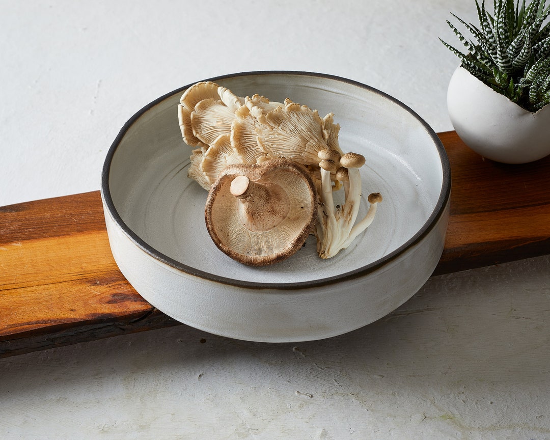 White Large Round Ceramic Casserole Dish, Rustic Pottery Baking Dish ...