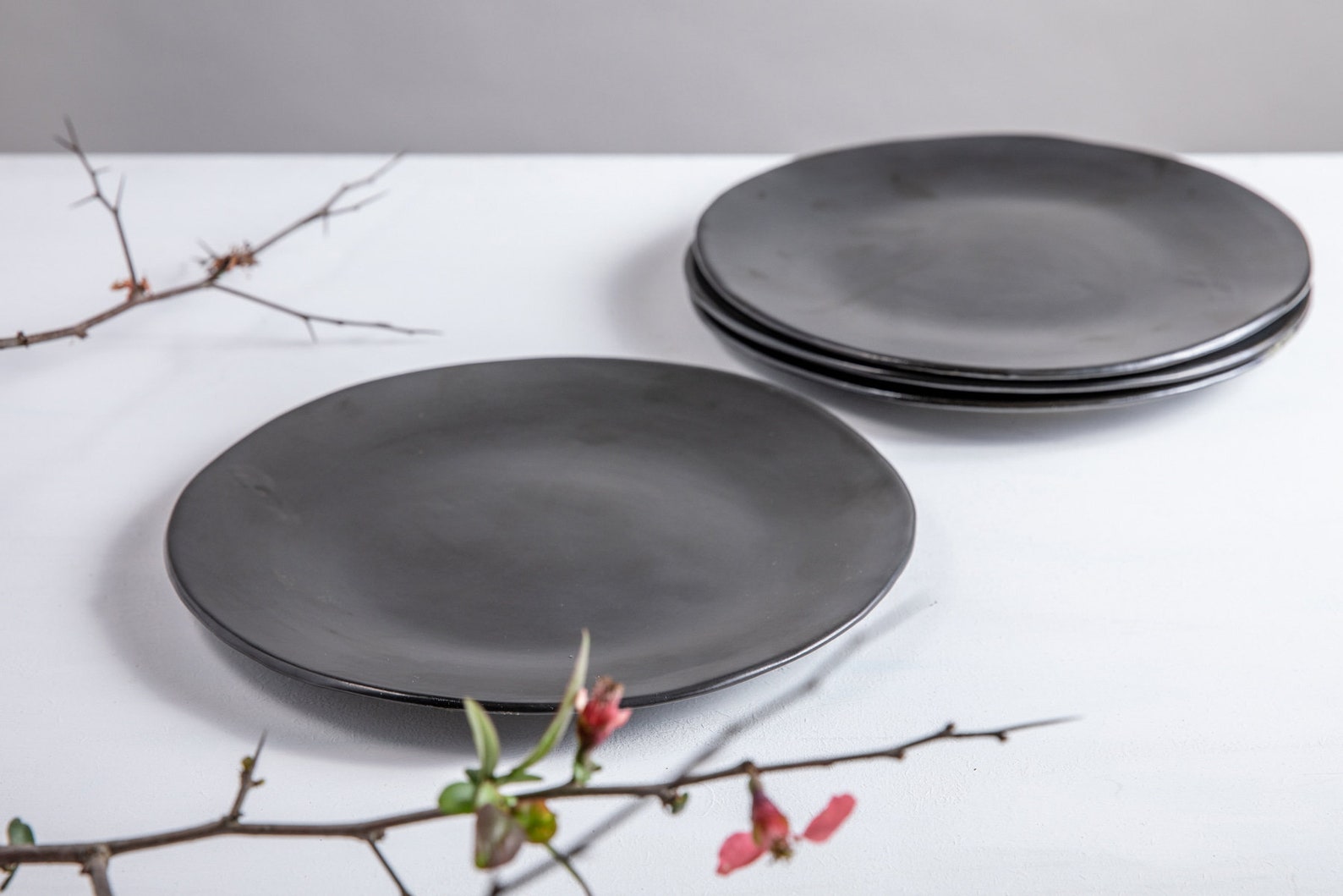 4 Black Ceramic Plates Set of 4 Pottery Dinner Plates - Etsy