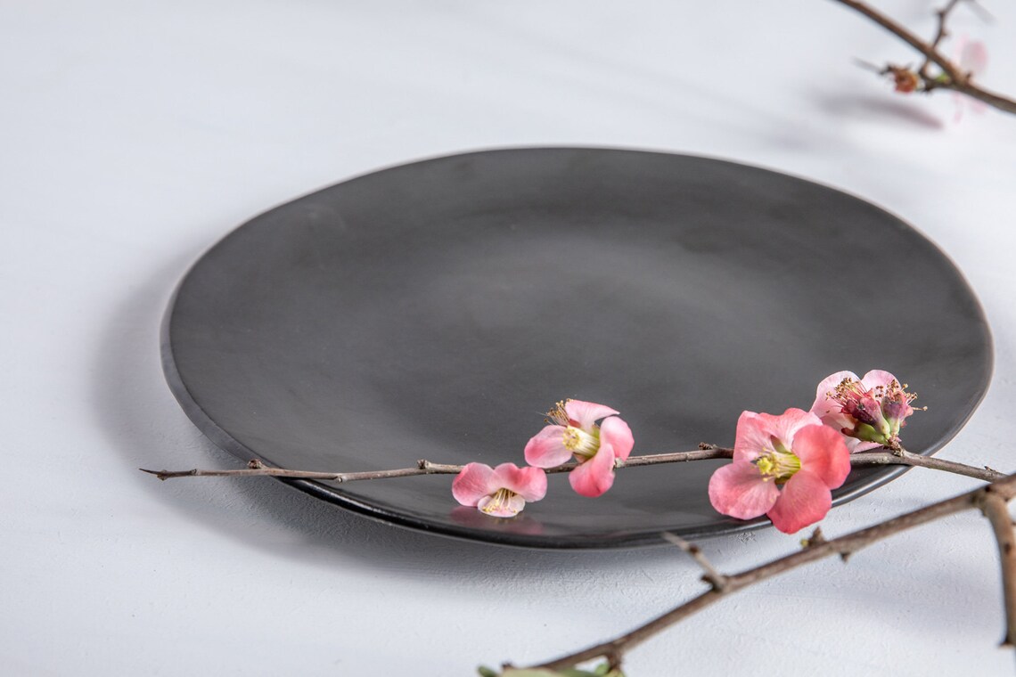 4 Black Ceramic Plates Set of 4 Pottery Dinner Plates - Etsy
