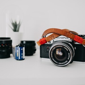 Leather Camera Strap. Color Brown and Red. Lenght Personalized. Canon ...