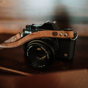 Leather Camera Strap for Reflex Mirrorless and Instax - Shoulder Neck ...