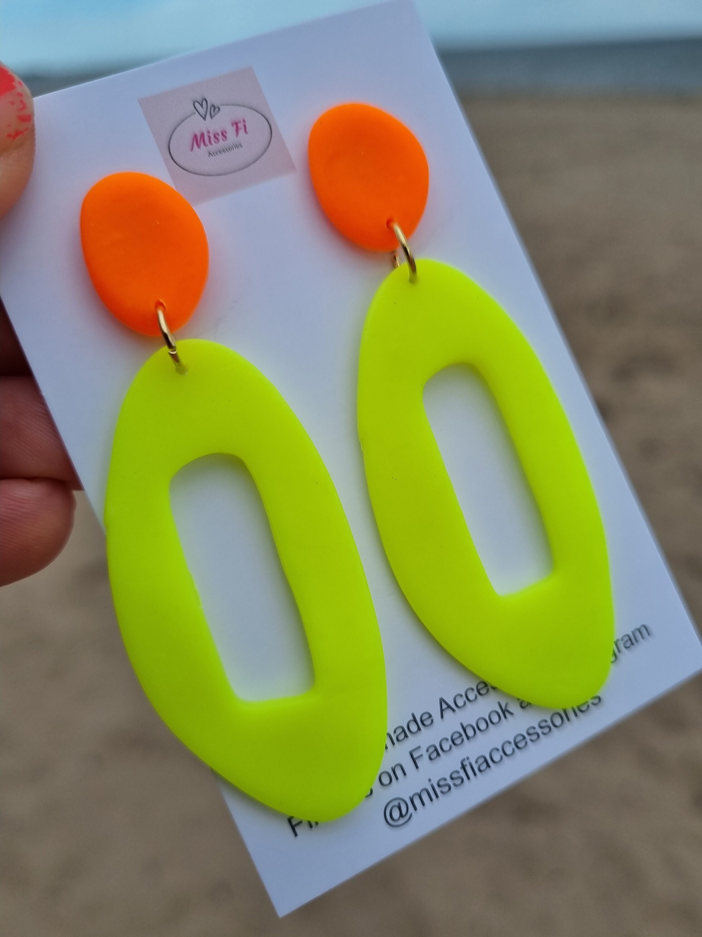 Neon Rewind Collection - Various Shapes in Neon Yellow, Pink, Orange ...