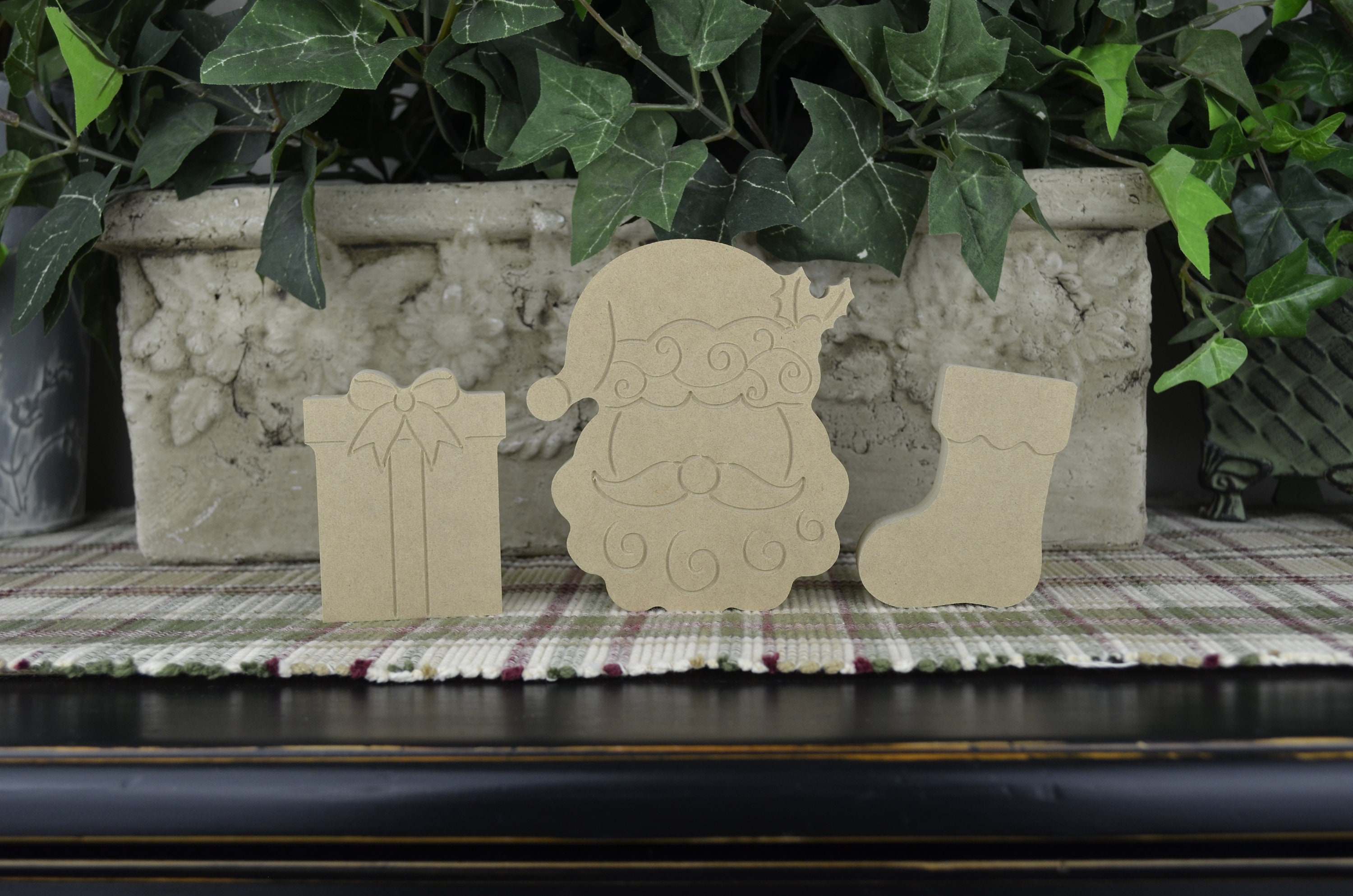 Mini Elf Feet Wood Cutout DIY Elf Craft Christmas Swirly Elf - Etsy