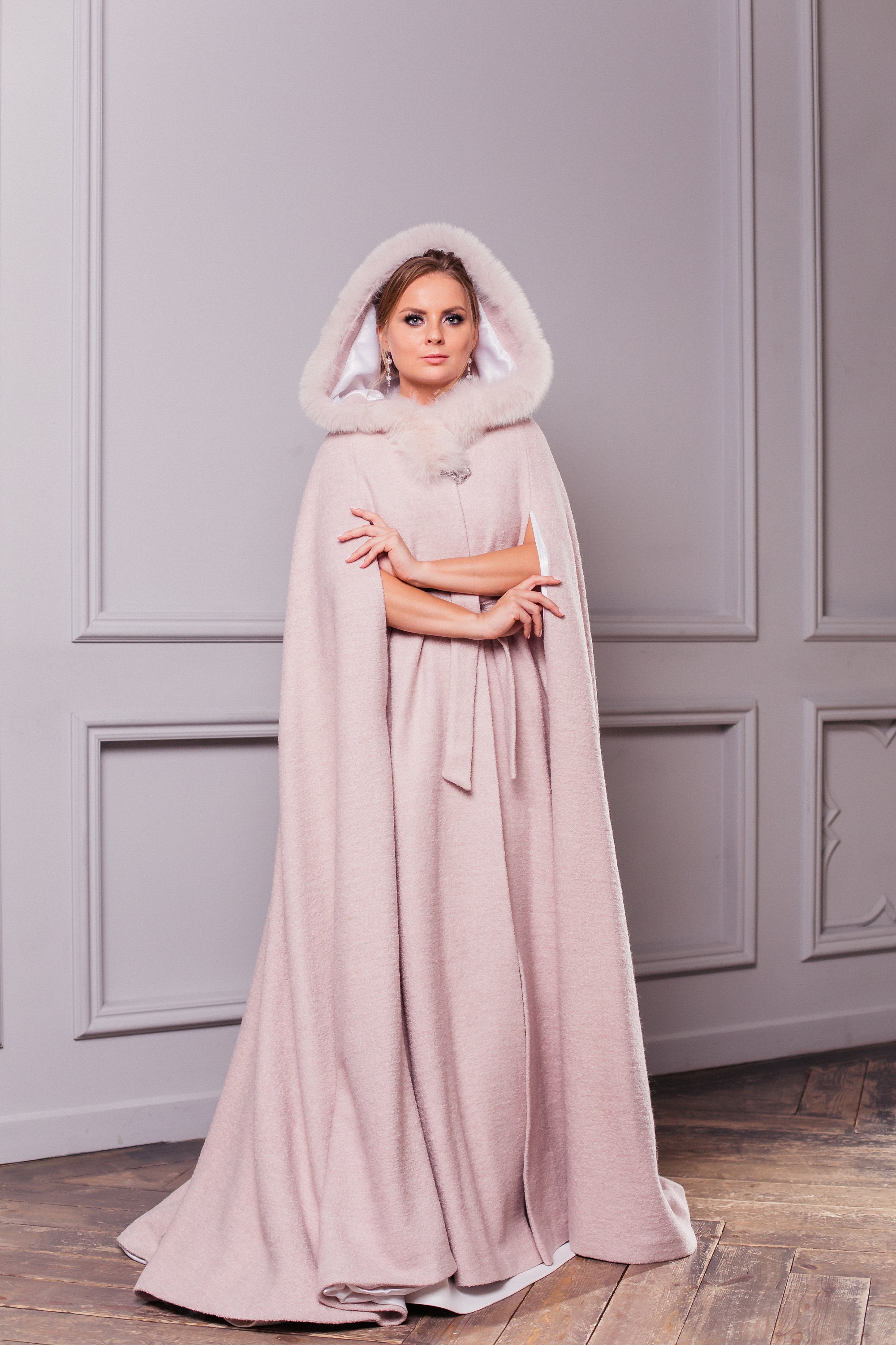 Blush Pink Winter Wedding Cape Coat: Bridal Cloak With Arctic Fox Fur ...