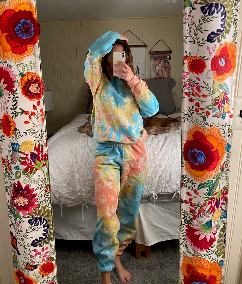 Tie-Dye Sweatsuit Set // Pastel // Crew Neck Tie-Dye | Etsy Tie-Dye Sweatsuit Set // Pastel // Crew Neck Tie-Dye | Etsy