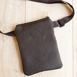 Vertical Fanny Pack for Women and Men, Flat Waterproof Waist Bag ...