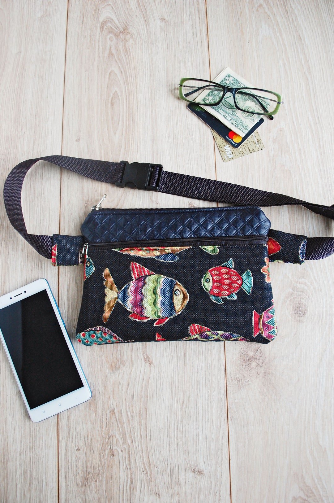 Fanny Pack for Women With Fish, Small Faux Leather Zippered Waist Purse ...