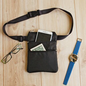 Vertical Fanny Pack for Women and Men, Flat Waterproof Waist Bag ...