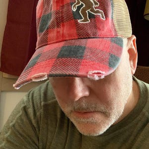 Iknowsquatch® Buffalo Plaid Bigfoot Snapback Hat Squatch Hat Sasquatch ...