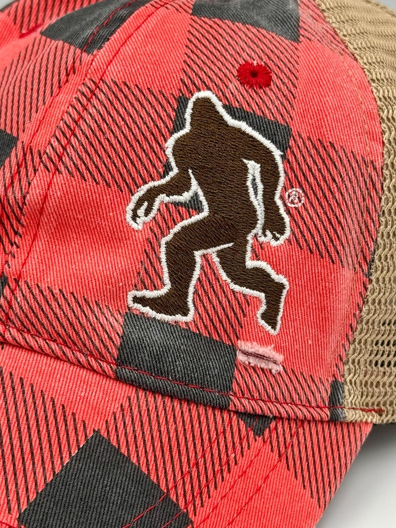 Iknowsquatch® Buffalo Plaid Bigfoot Snapback Hat Squatch Hat Sasquatch ...