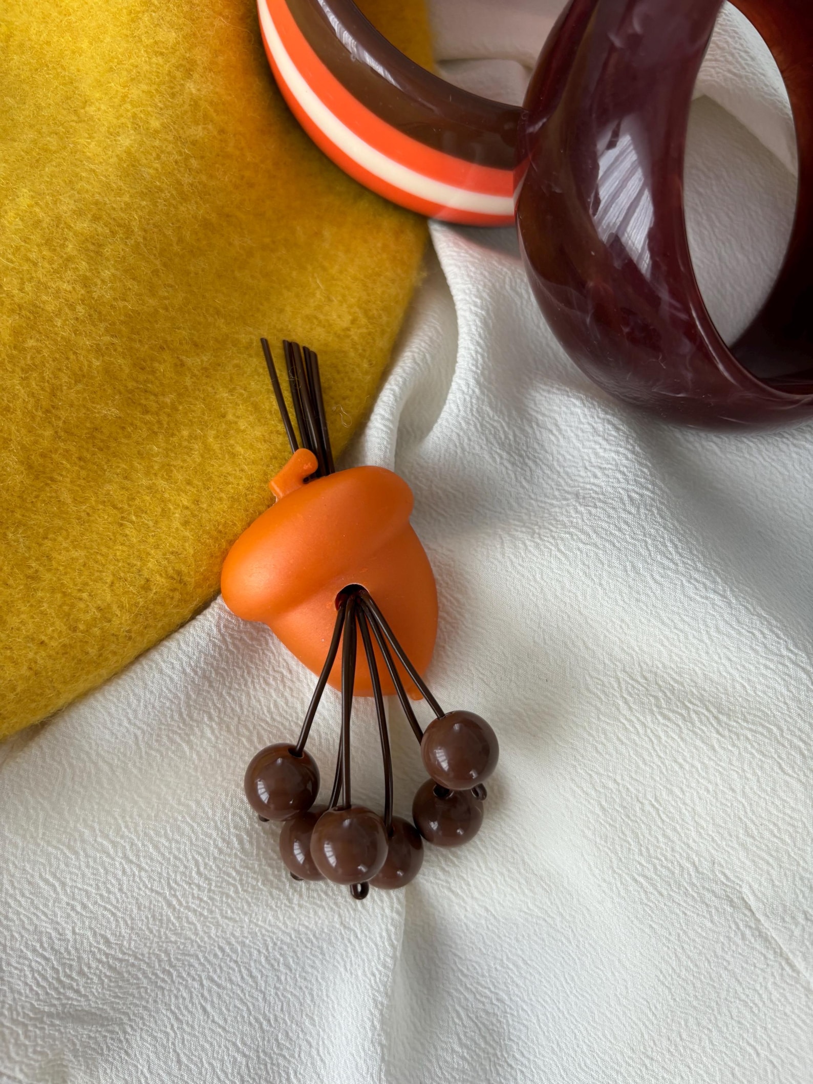 1950 S Orange Autumn Acorn Bakelite Style Brooch , Vintage Brooch ...