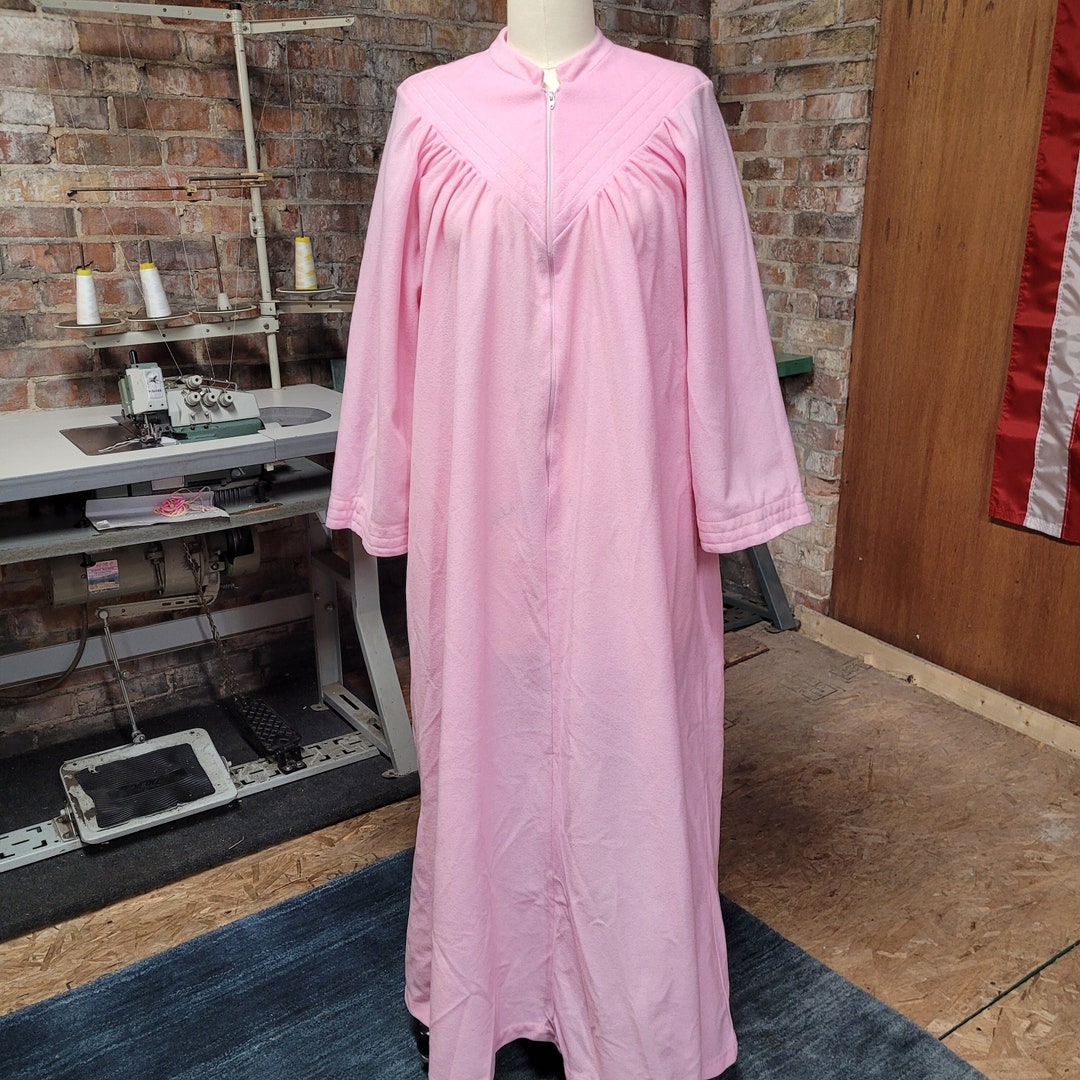 Pink Vintage House Coat Robe Heathers Large USA - Etsy