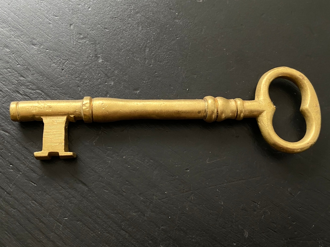 Large Vintage Gold Skeleton Key 4.5 Skeleton Key - Etsy
