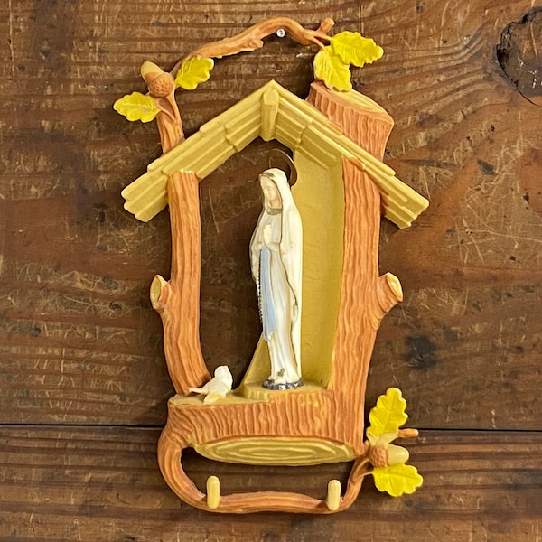 Mary Vintage Plaque - Etsy
