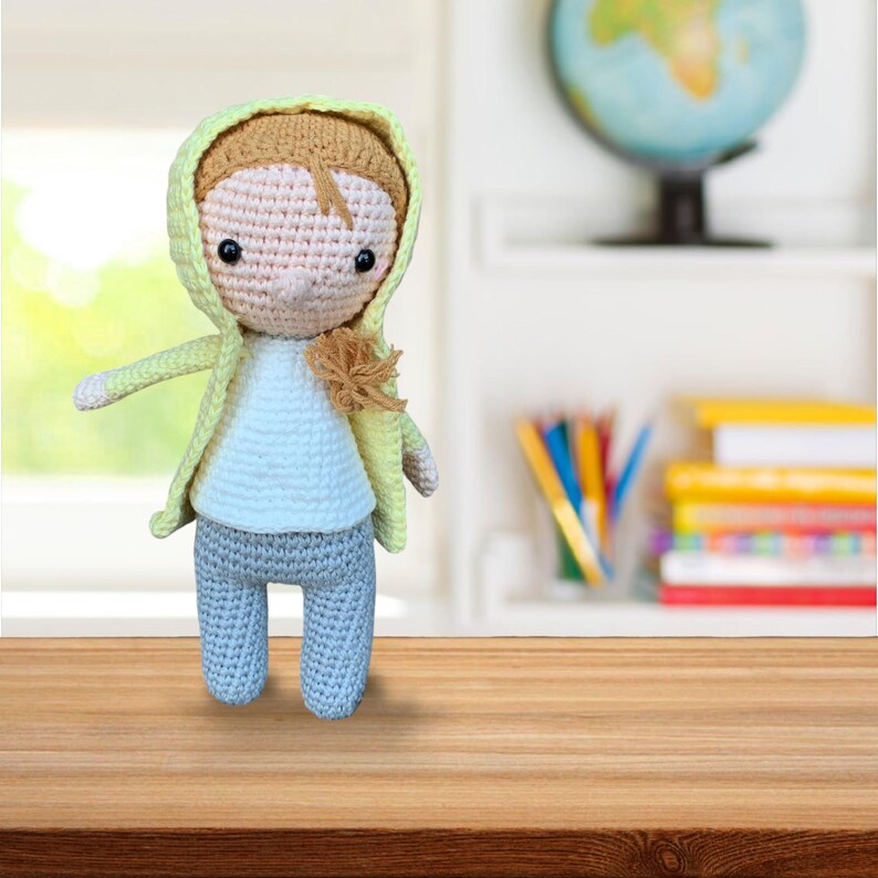 Cute Crochet Greta Thunberg Doll | Small Amigurumi Thunberg Plush Toy ...