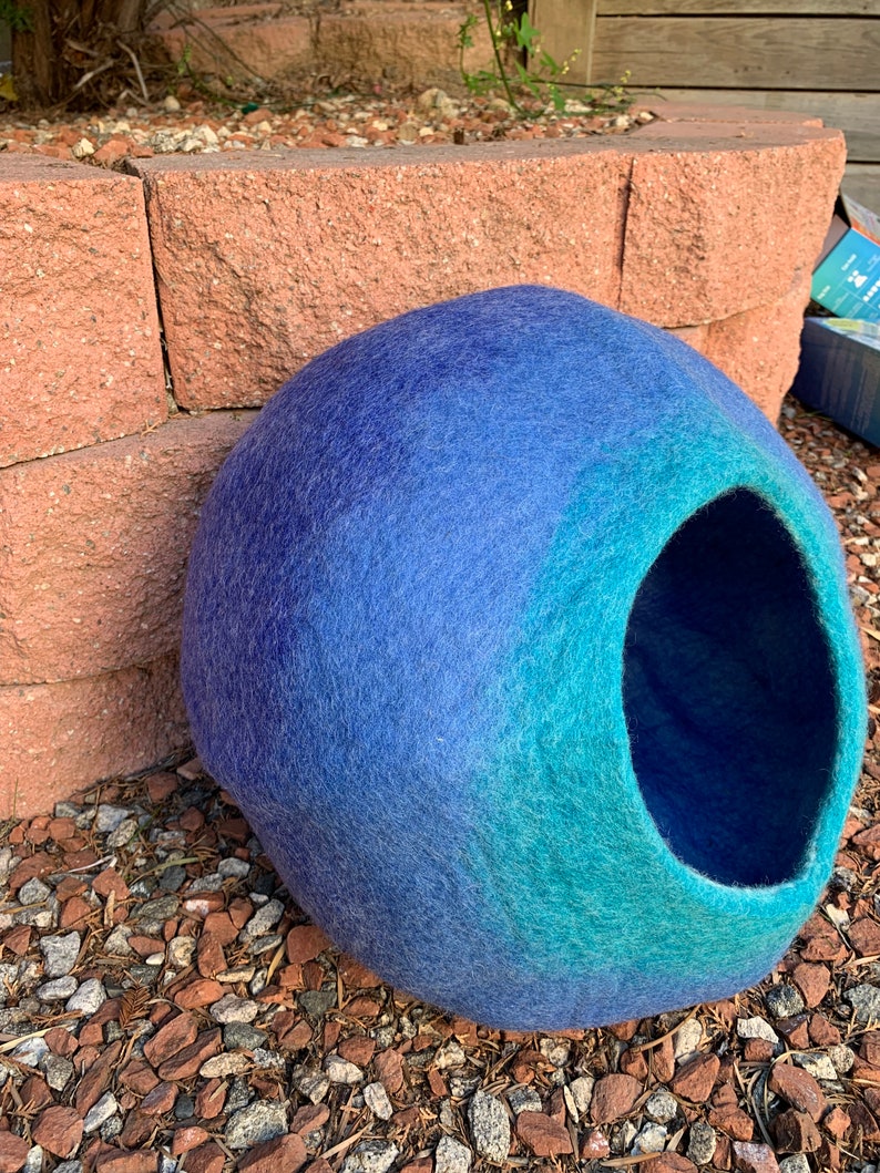 Aesthetic Wool Felt Cat Cave Bed For Large Cat Cute Handmade Cat House