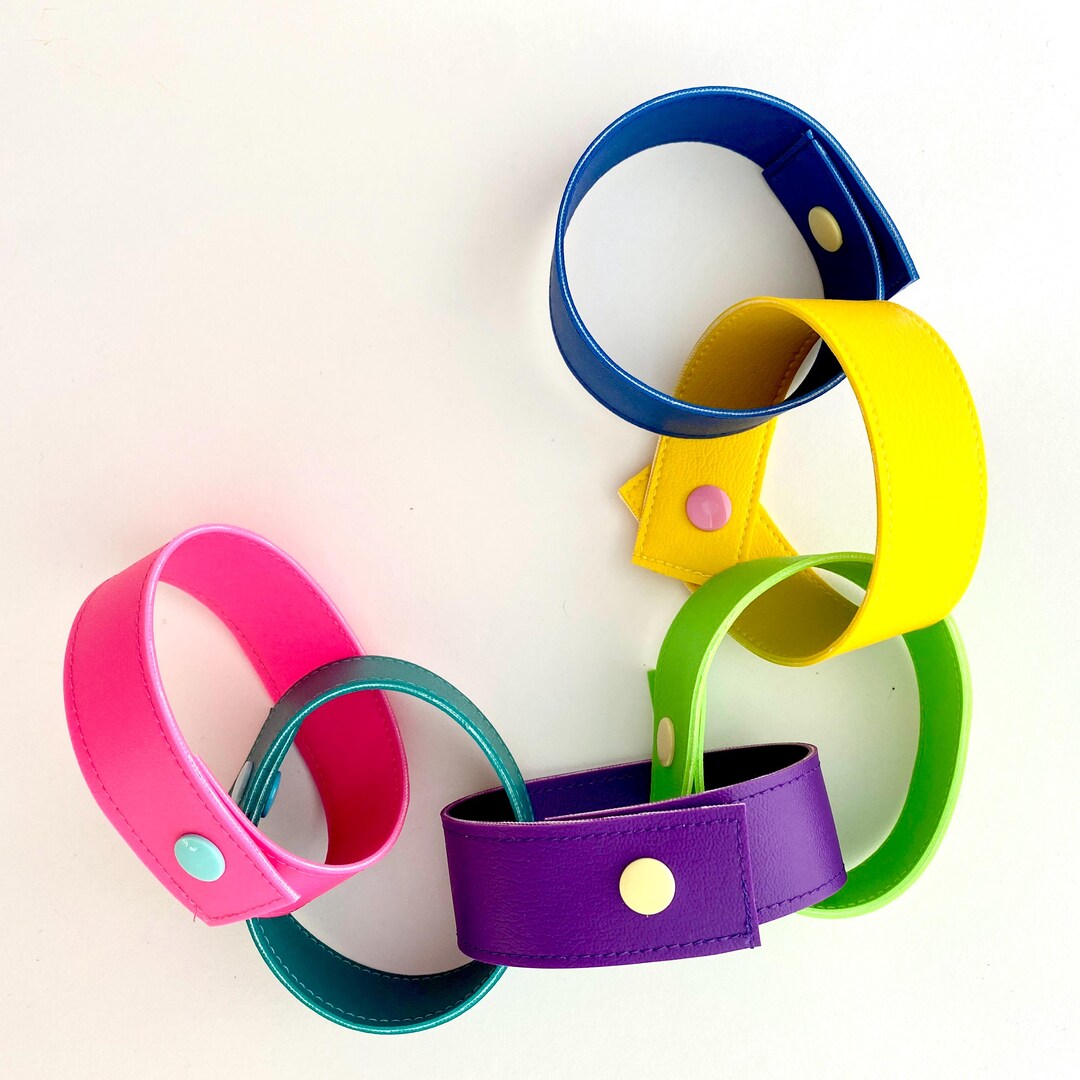 Snapping Activity - Etsy