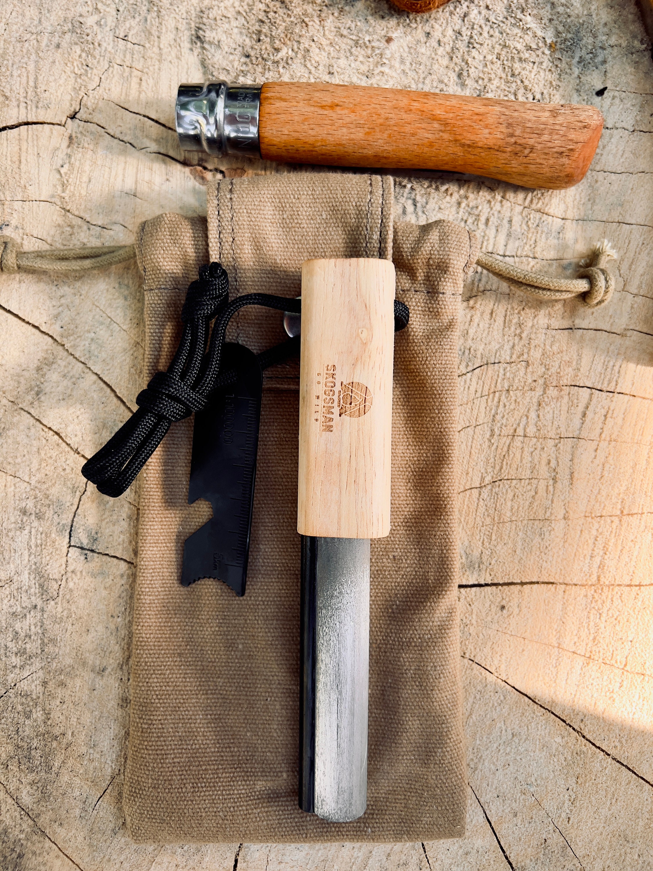 Ferro Rod Fire Starter, 100% Hardwood Oak Handle, Survival Camping ...