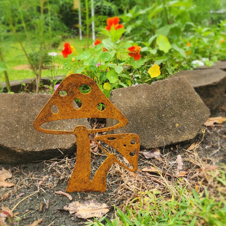 Handmade Metal Mushroom Garden Art - Rusted Garden Decor - Etsy