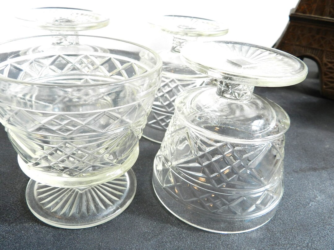 ELEGANT PRESSED GLASS Pedestal Cups/set of 4 - Etsy
