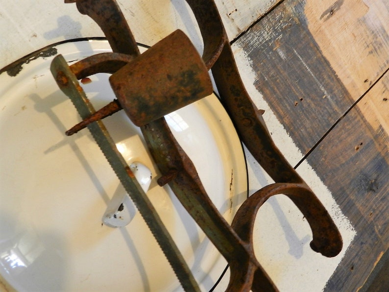 ANTIQUE CHAMPION SCALE Bar - Etsy