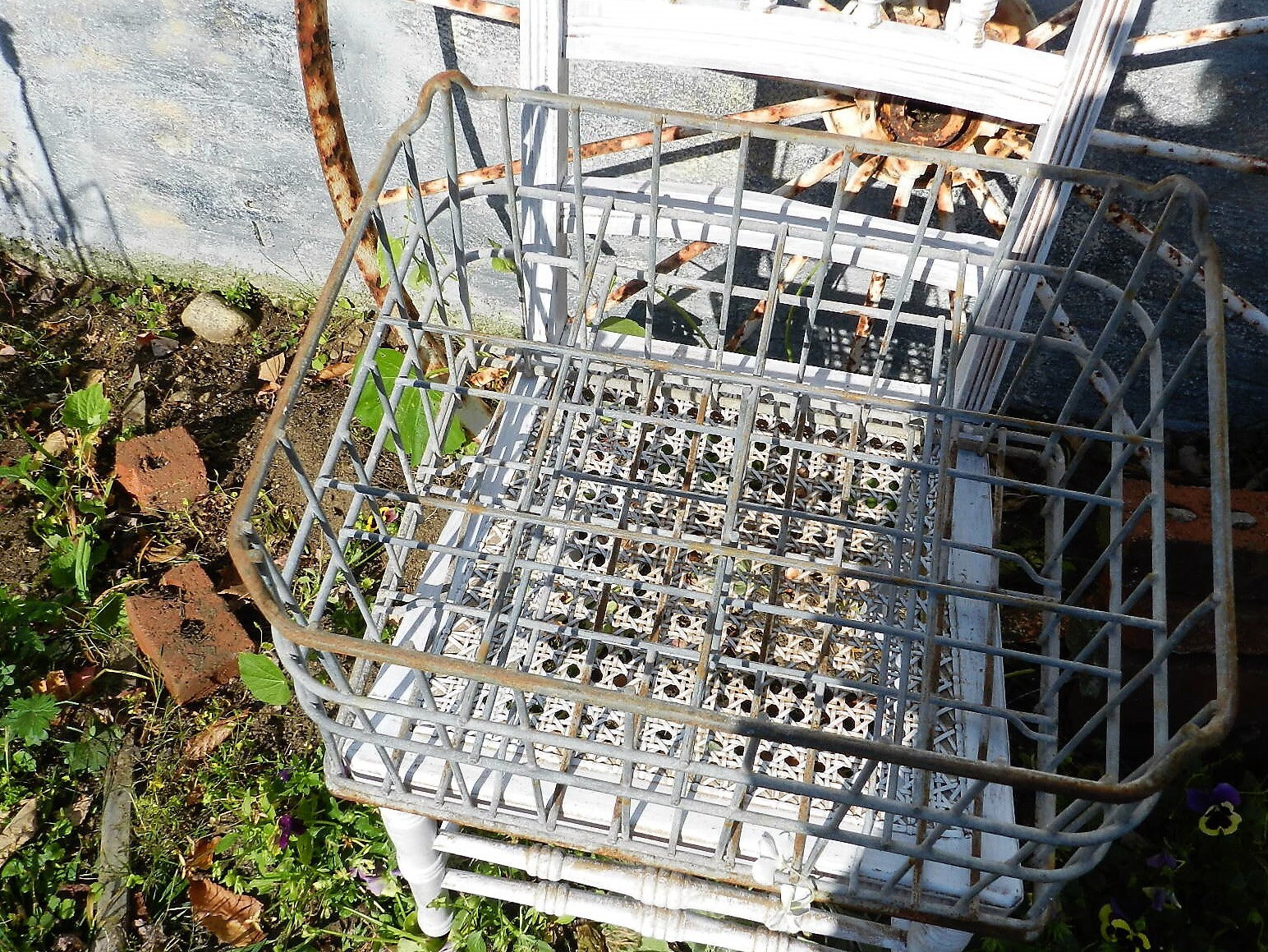 VINTAGE METAL CRATE - Etsy