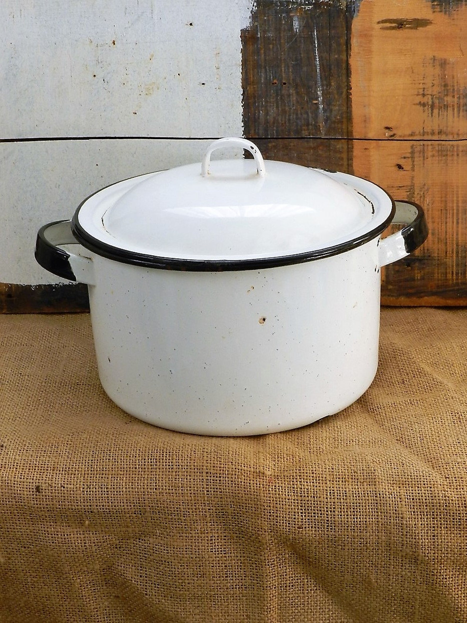 3 ENAMELWARE POTS With Lids 6 Piece | Etsy
