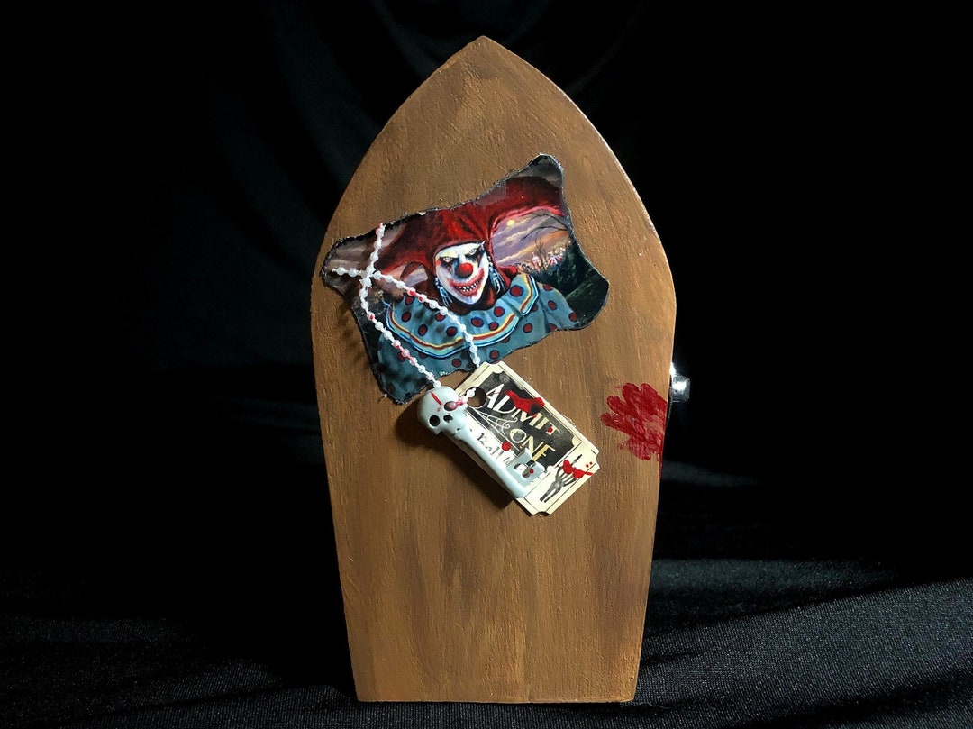 Halloween Miniature Coffin, Clown, Horror, Coulrophobia, Home Decor - Etsy