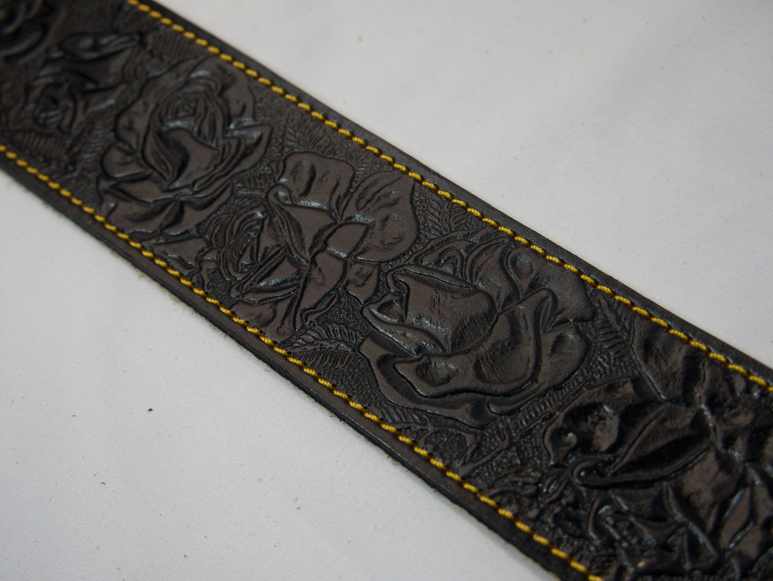 PERSONALIZED Handmade Black Rose With Gold Lettering Guitar - Etsy