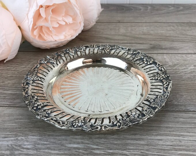 Vintage Silver Round Rope Edge Tray Small 6.5 Silverplate Vanity Tray ...
