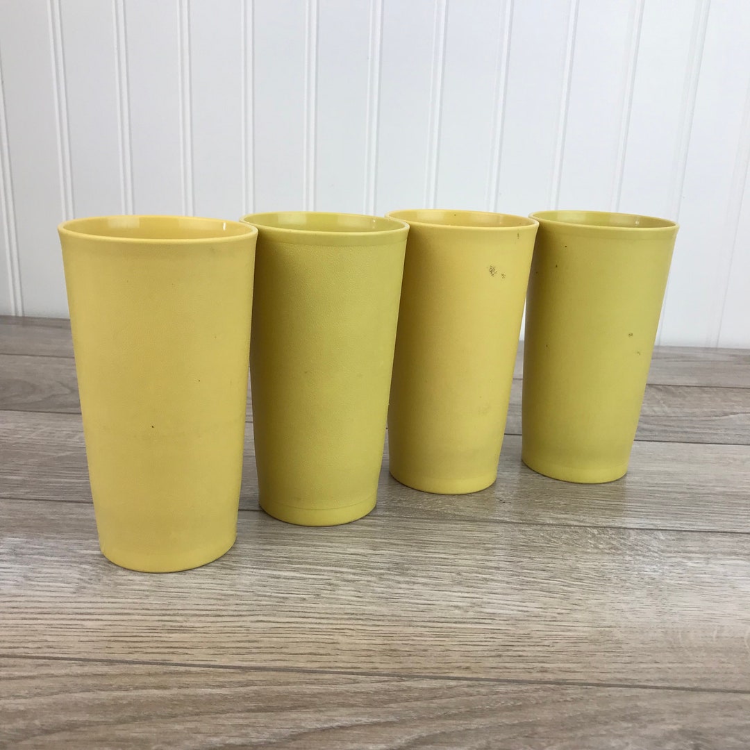 Vintage Tupperware Tall Tumblers, Set of 4, Retro 70's Yellow Juice ...
