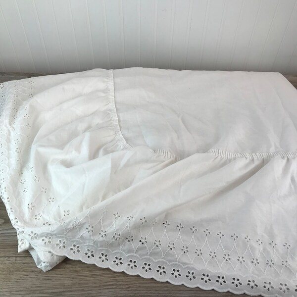 Lace Dust Ruffle - Etsy