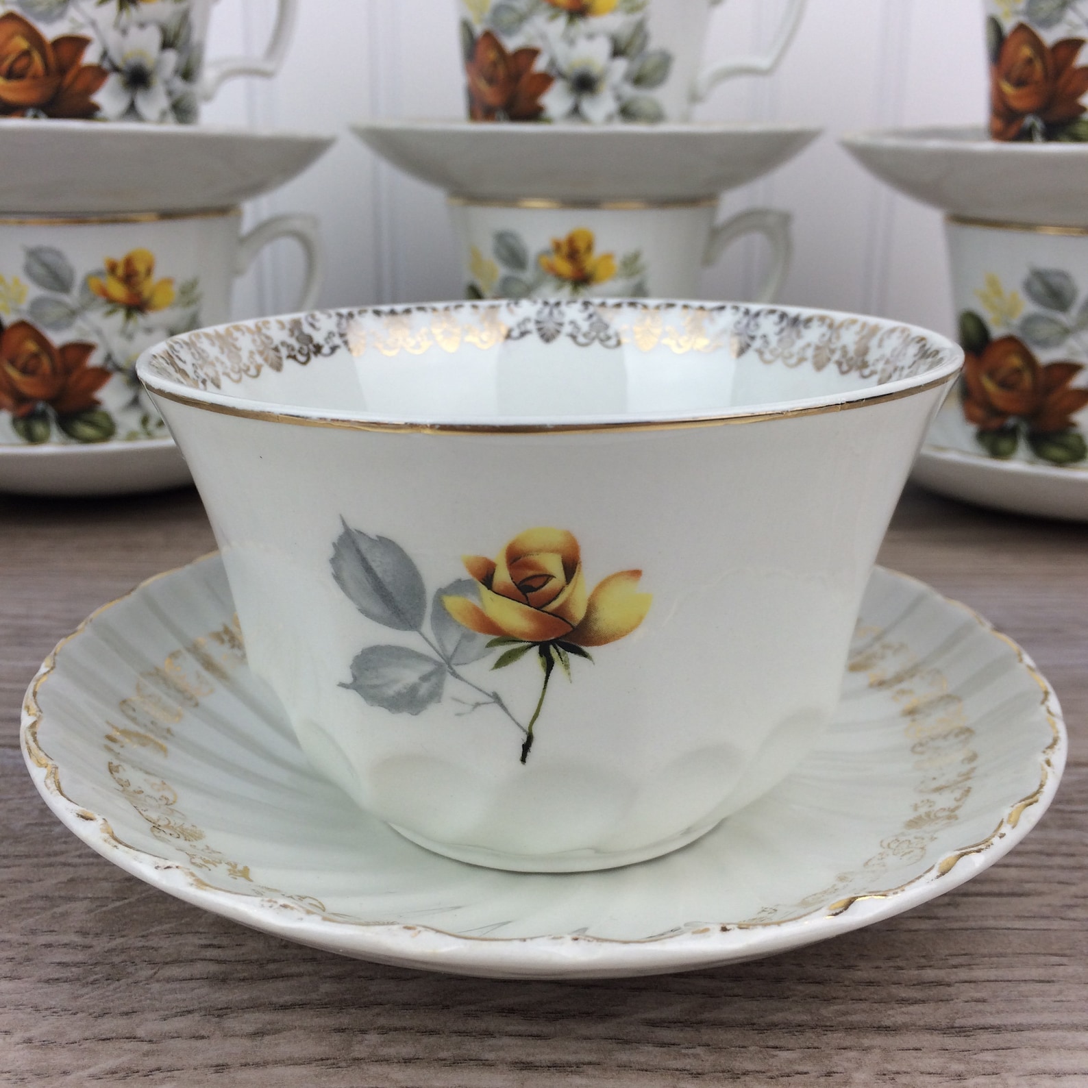 English Ironstone Tea Set 6 Tea Cups Saucers Sugar Bowl & - Etsy Canada