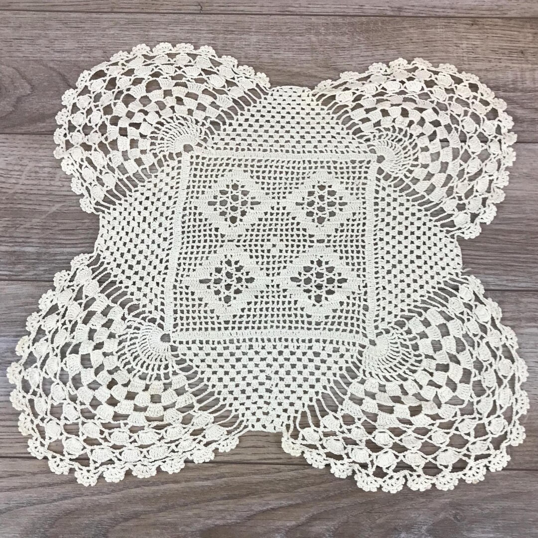 Vintage Square Shape Crocheted Lace Table Topper, Off-white Crochet ...