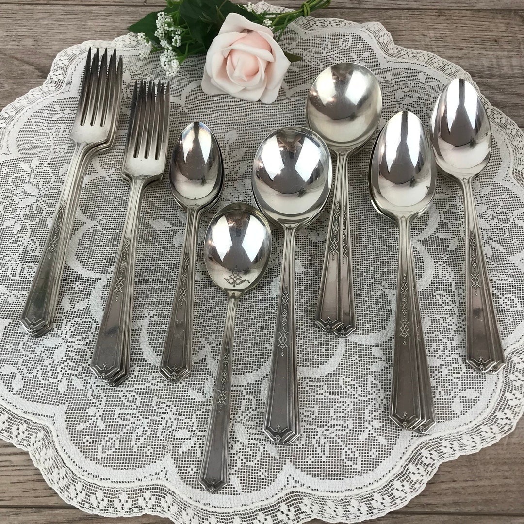 Vintage Oneida Community Tudor Plate Silver Plated Spoons & Forks, Set ...