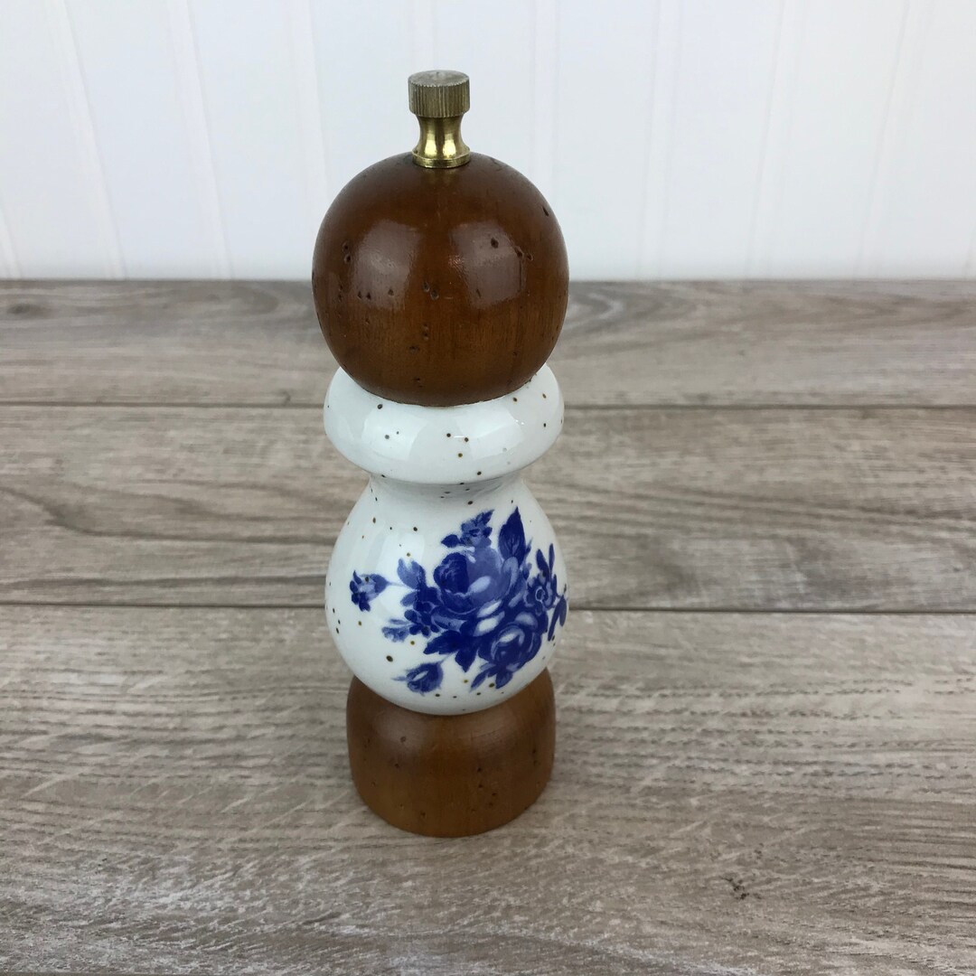Vintage Wood & Ceramic Pepper Grinder / Shaker Delph Blue - Etsy