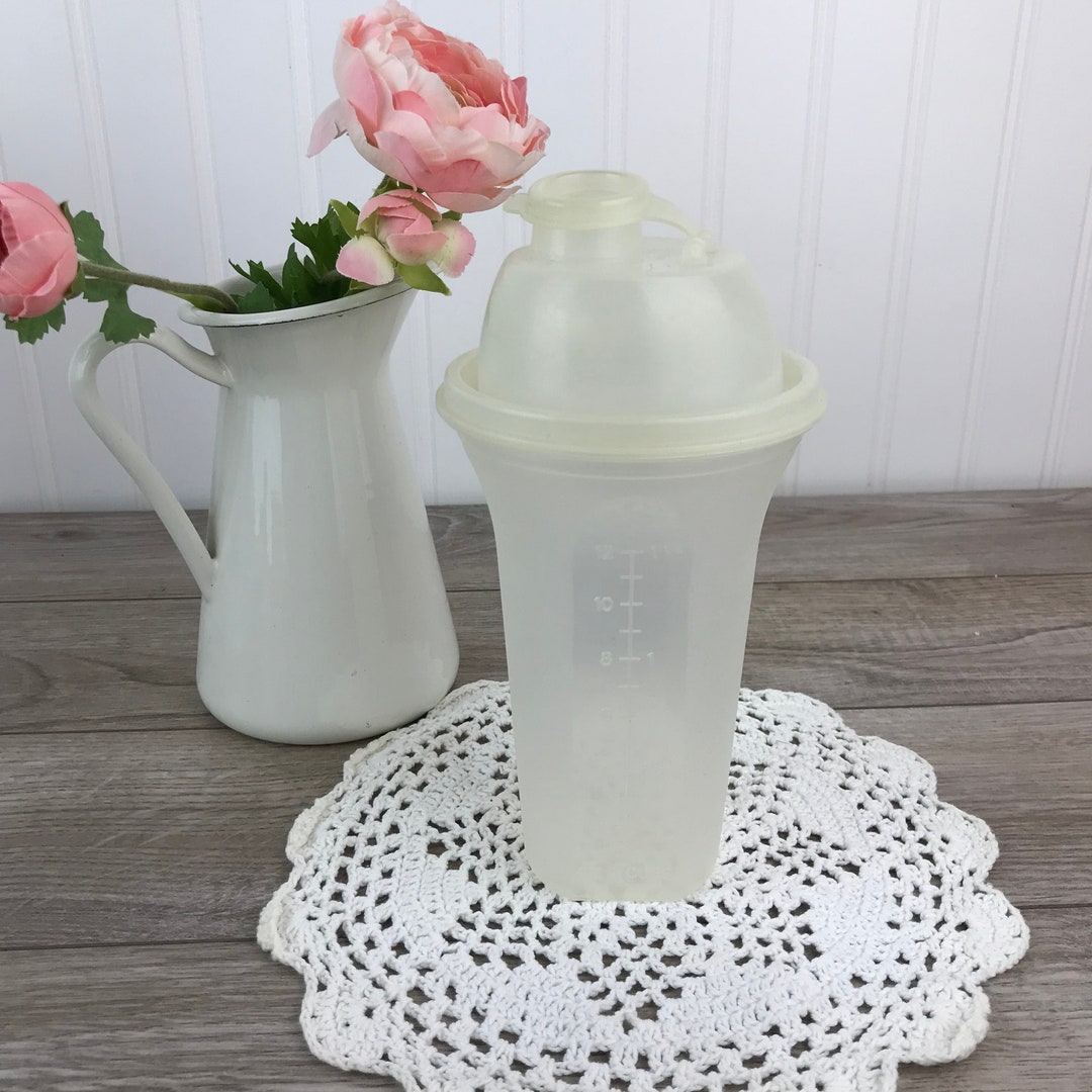 Vintage Tupperware Quick Shake Shaker Gravy Shaker Early - Etsy