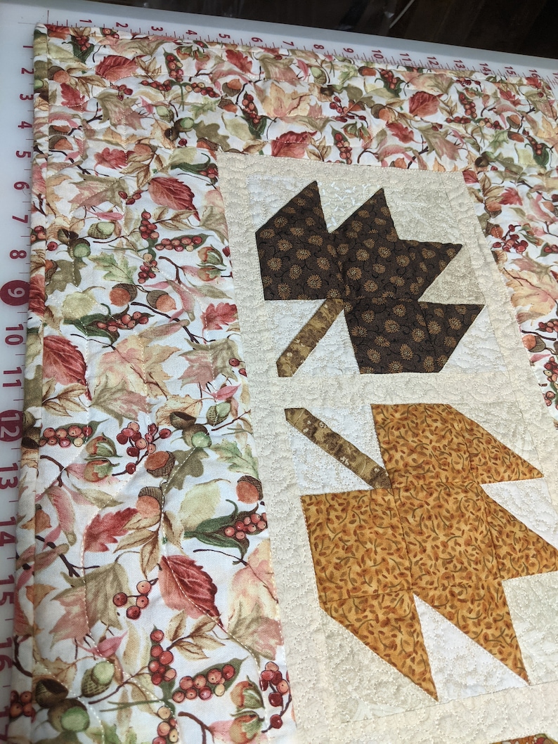 Maple Leaf Table Runner, Acorn Edge - Etsy