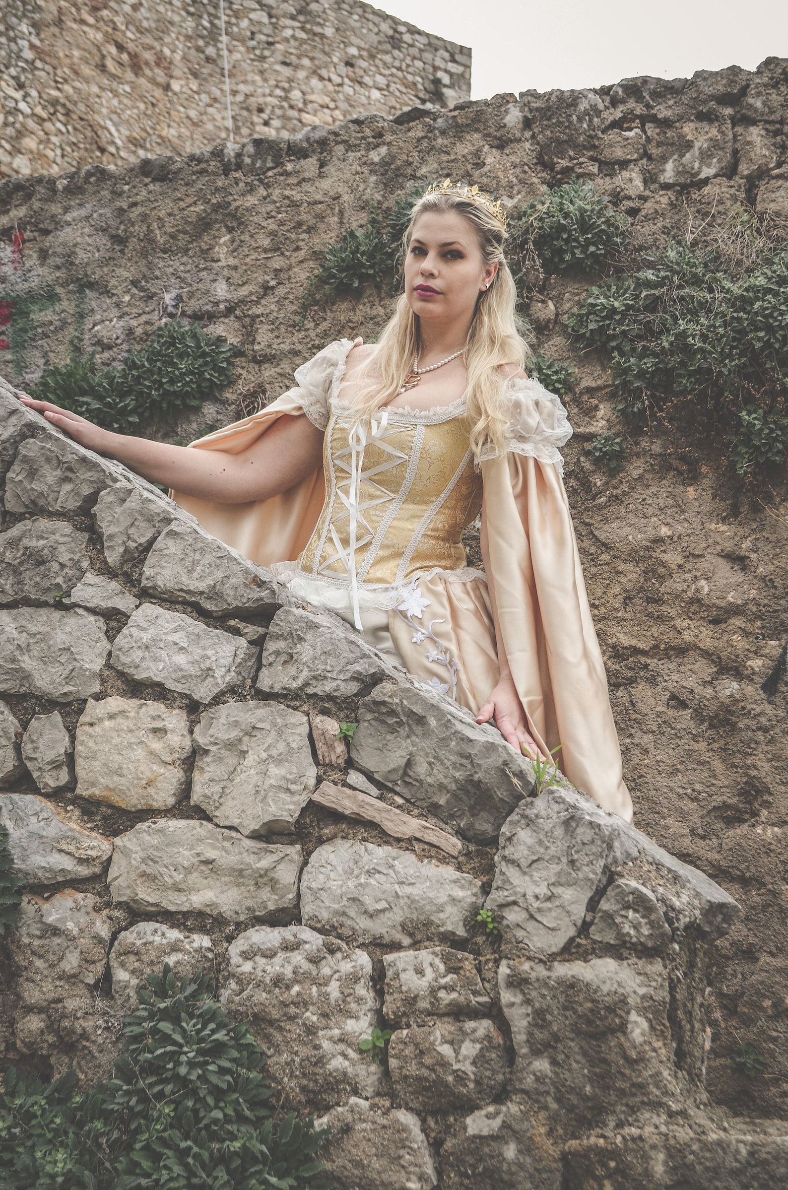 REN FAIRE Renaissance Fair Dress Theater Costume Medieval Tudors Maiden ...