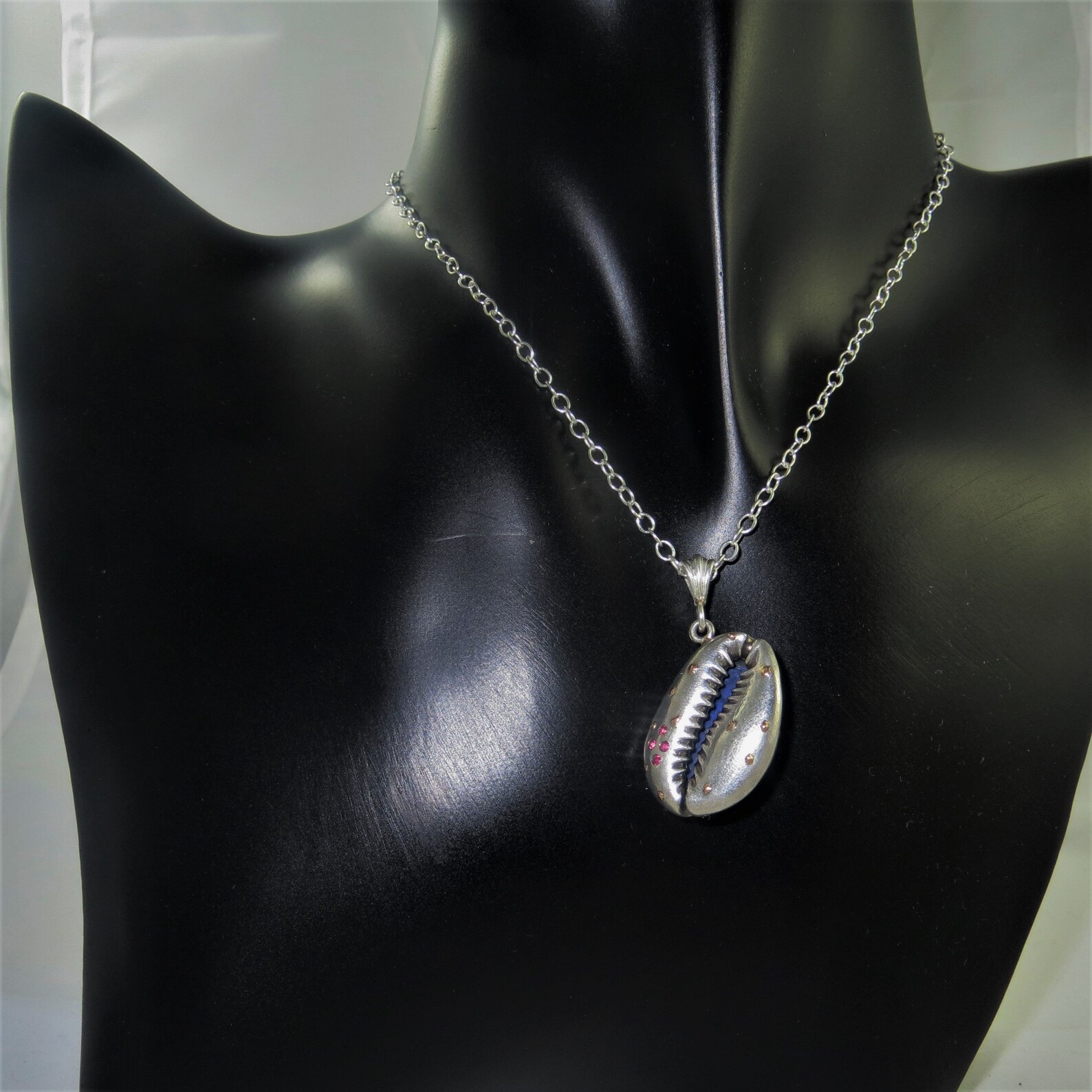 SHELL Cowry Silver Pendant Black Diamonds and Gold on White Coral ...