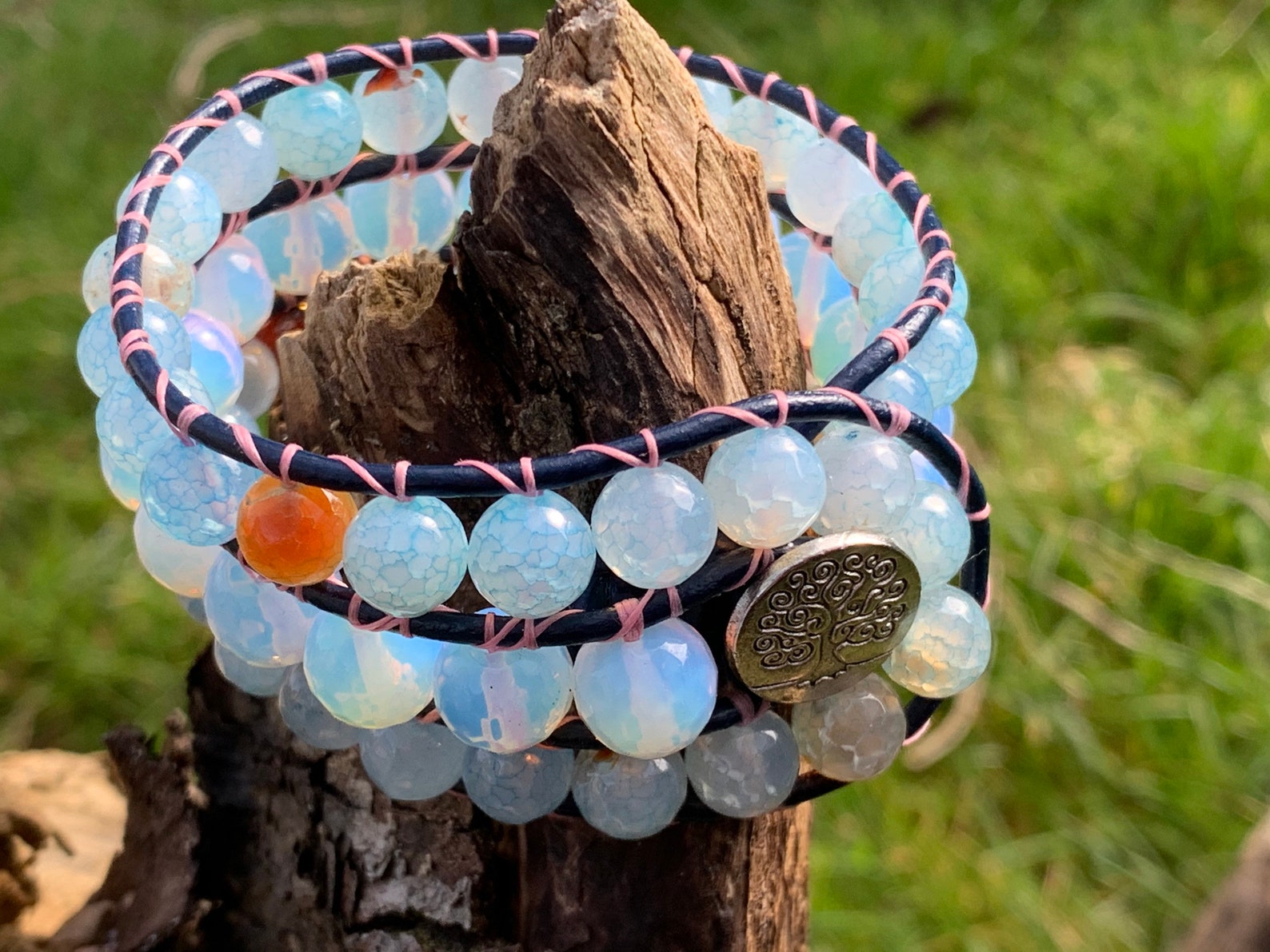 Bracelet Opale et Opalite, aide l'intuition, unique en son genre ...