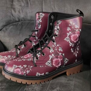 Gothic Maroon Rose Casual PU Leather Lightweight Gothic Victorian ...