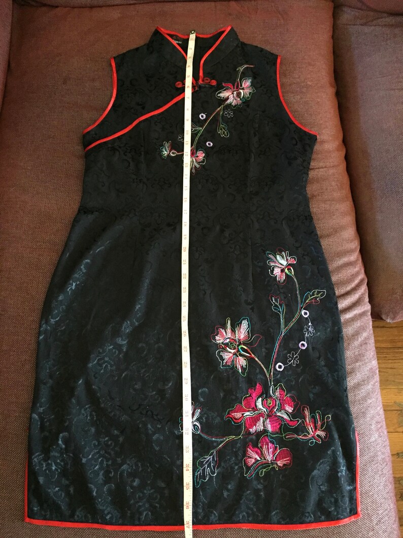 Gorgeous Vintage Embroidered Asian Sheath Dress, Black Dress, LBD ...