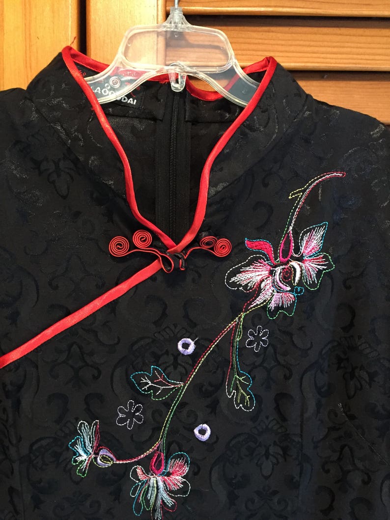 Gorgeous Vintage Embroidered Asian Sheath Dress, Black Dress, LBD ...
